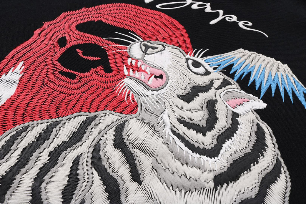 TIGER SOUVENIR ZIP HOODIE | bape.com TIGER SOUVENIR ZIP HOODIE | bape.com